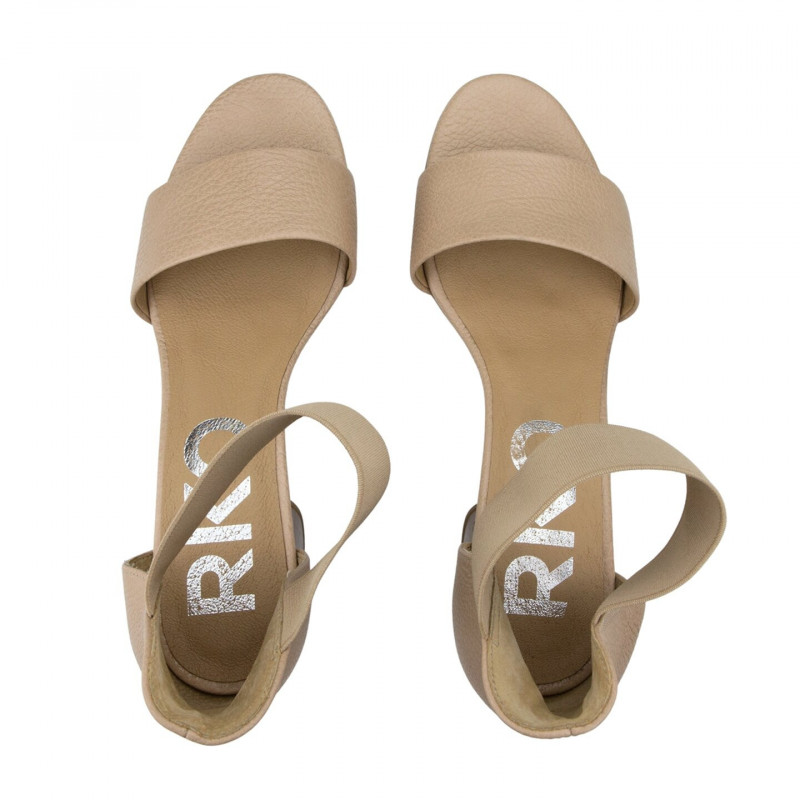 Rylko moteriškos basutės